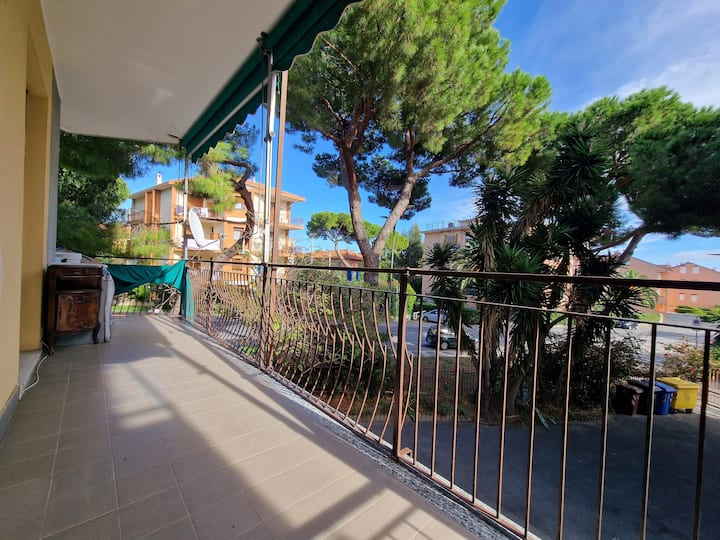 [Via 4 Novembre] Grand 3pièces Dans Quartier Calme - Pietra Ligure