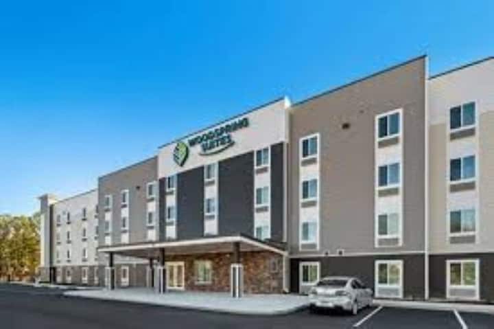 Brand New; Friendly & Clean - Home Away From Home - Elkhart