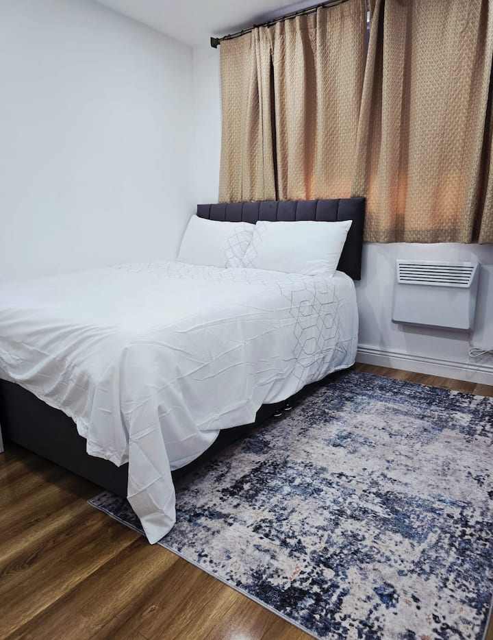 Dublin Phoenix Studio - Leixlip