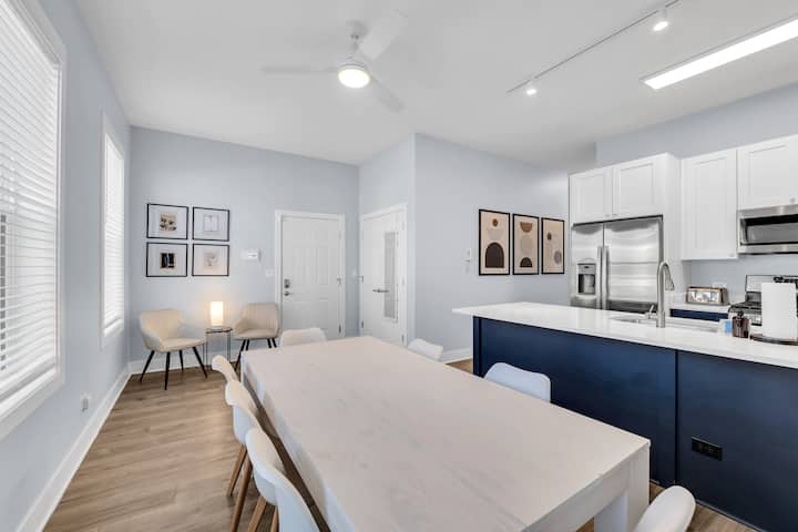 Remodeled Pilsen Home | 10 Min To Downtown Chicago - Chicago, IL