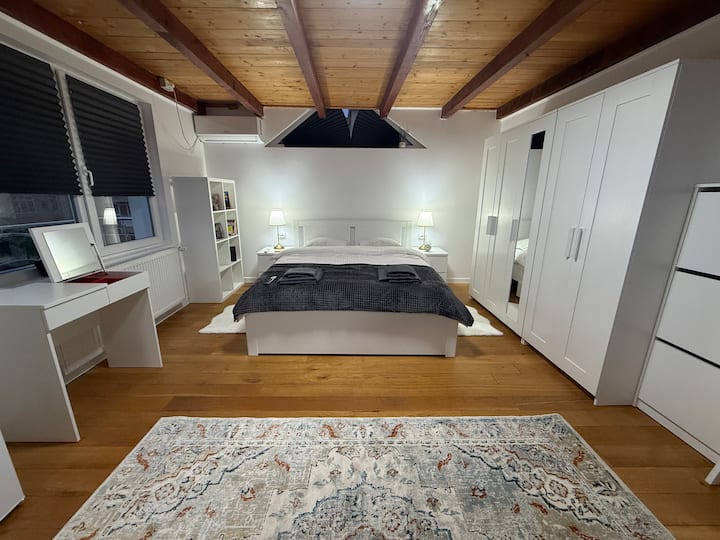 Garsonieră Mare Scandinava N5. - Craiova