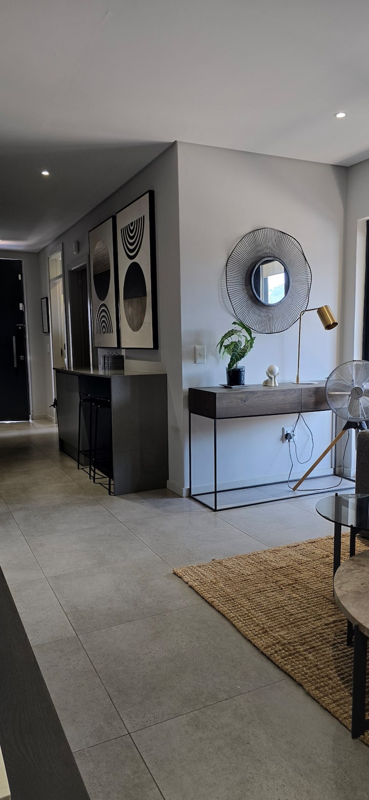 Superior Luxury Apartment With City View - Durban