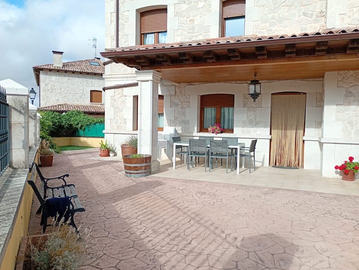 Casa Ideal Para Grupos Grandes (14-16 Personas) - Caleruega