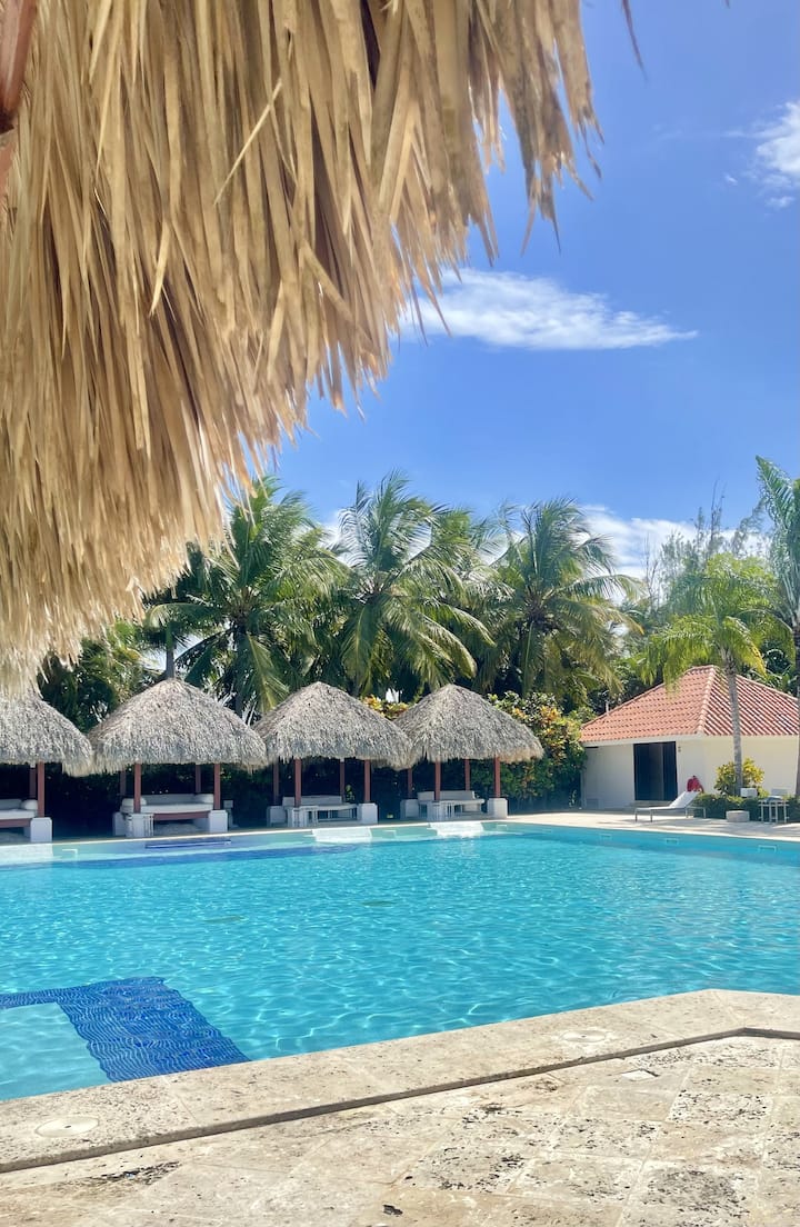 Gorgeous Cocotal Golf & Beach Condo - Punta Cana