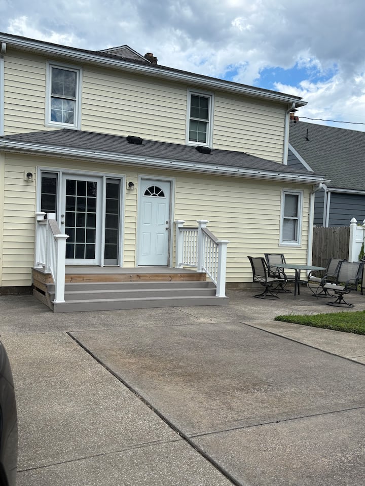 Homeawayfromhome - Erie, PA