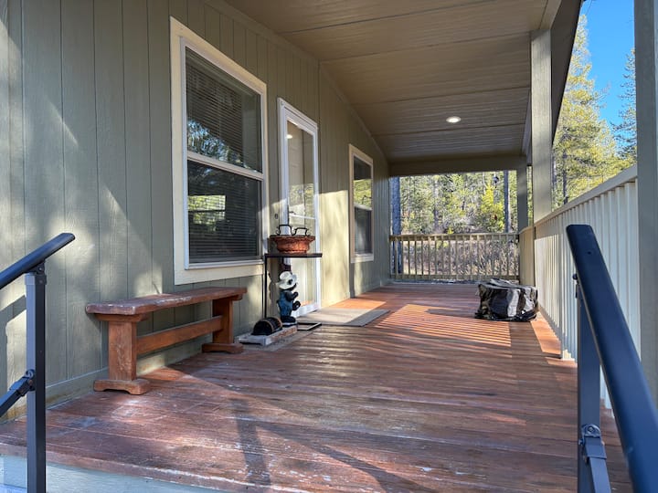 Coram's Hideaway On 2 Acres, Yet Close To Town. - West Glacier, MT