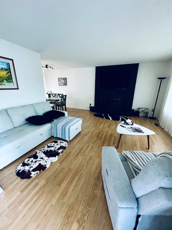 Bright & Cozy Guesthouse In Salmon River - Langley
