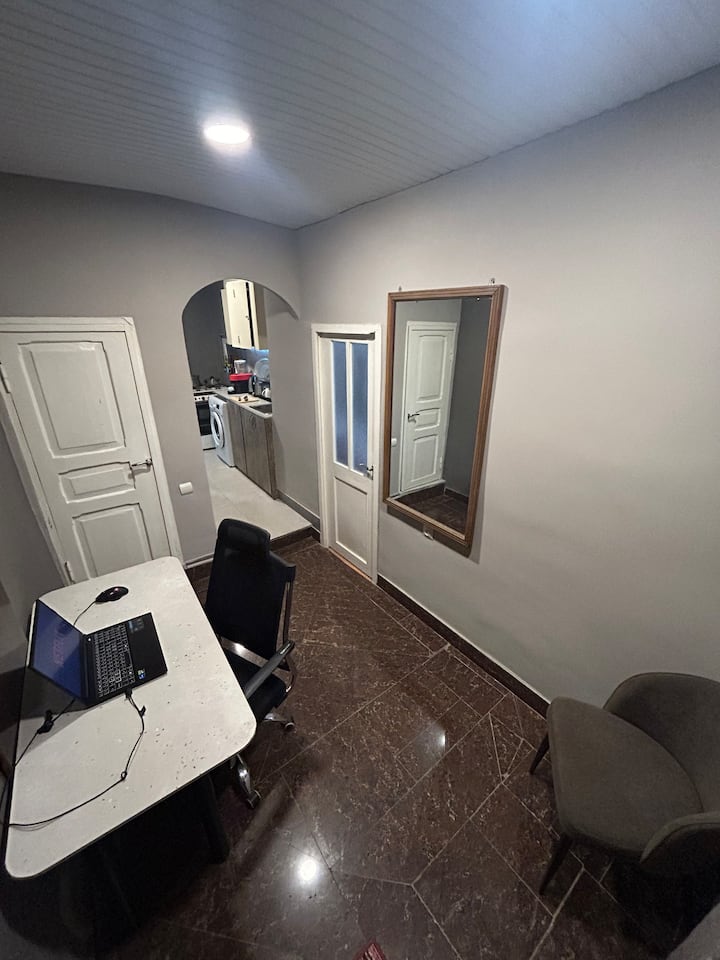 Calm Apartment In The Heart Of Yerevan - Yerevan