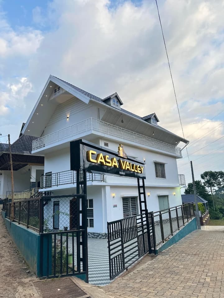 5-bedrooms Private Swimming Pool Villa, Munnar - Munnar