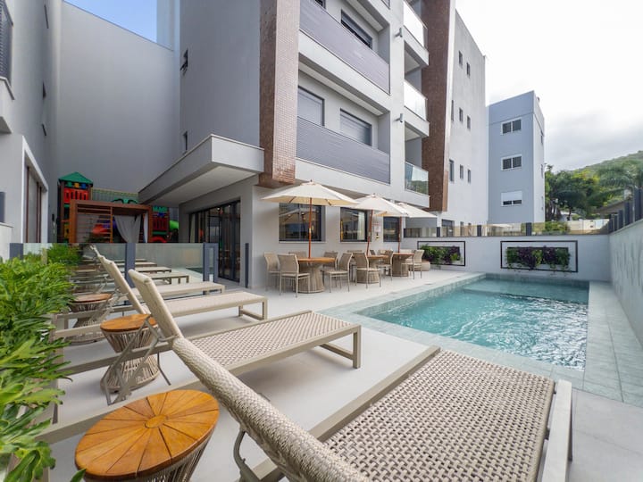 Ap Moderno Com Churrasqueira Na Praia De Palmas - Governador Celso Ramos