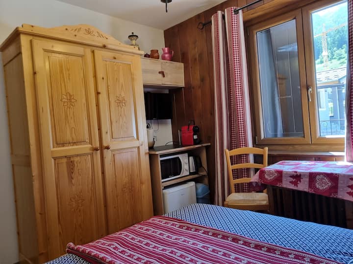 Chambre Indépendante Au Coeur De Lanslevillard - Lanslebourg-Mont-Cenis
