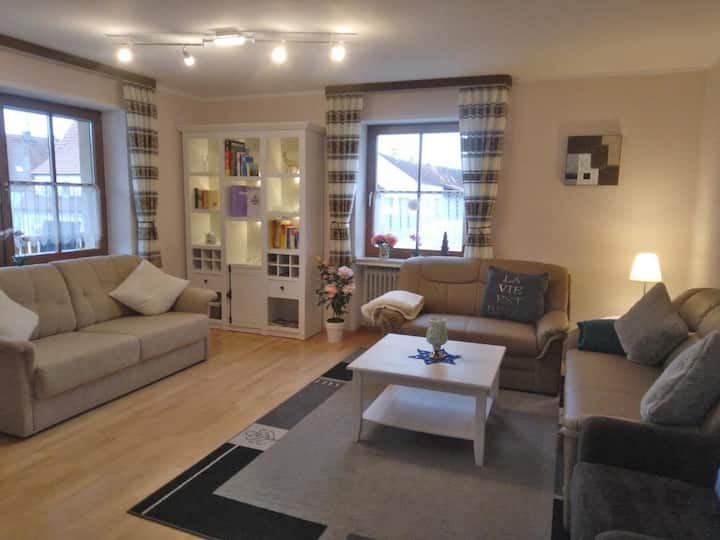 Große Fewo - Eigener Hauseingang - Sommerhofgarten - Nördlingen