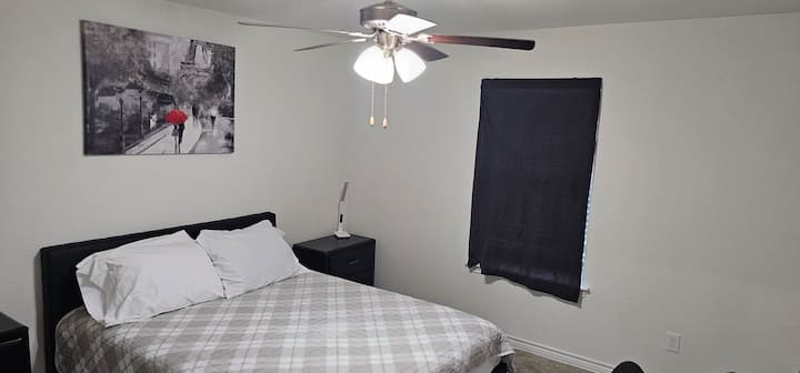 Unit B Rm 1 / Master Br Private Bath - Harker Heights, TX