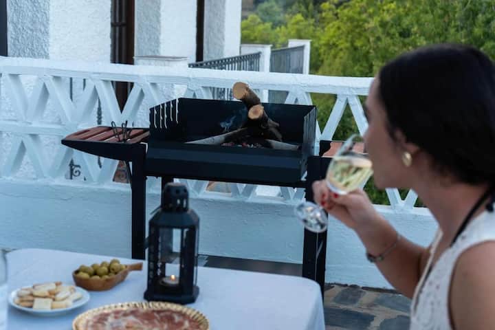 Alpujarra Apt. Pool, Views, Terrace & Fireplace - Cádiar