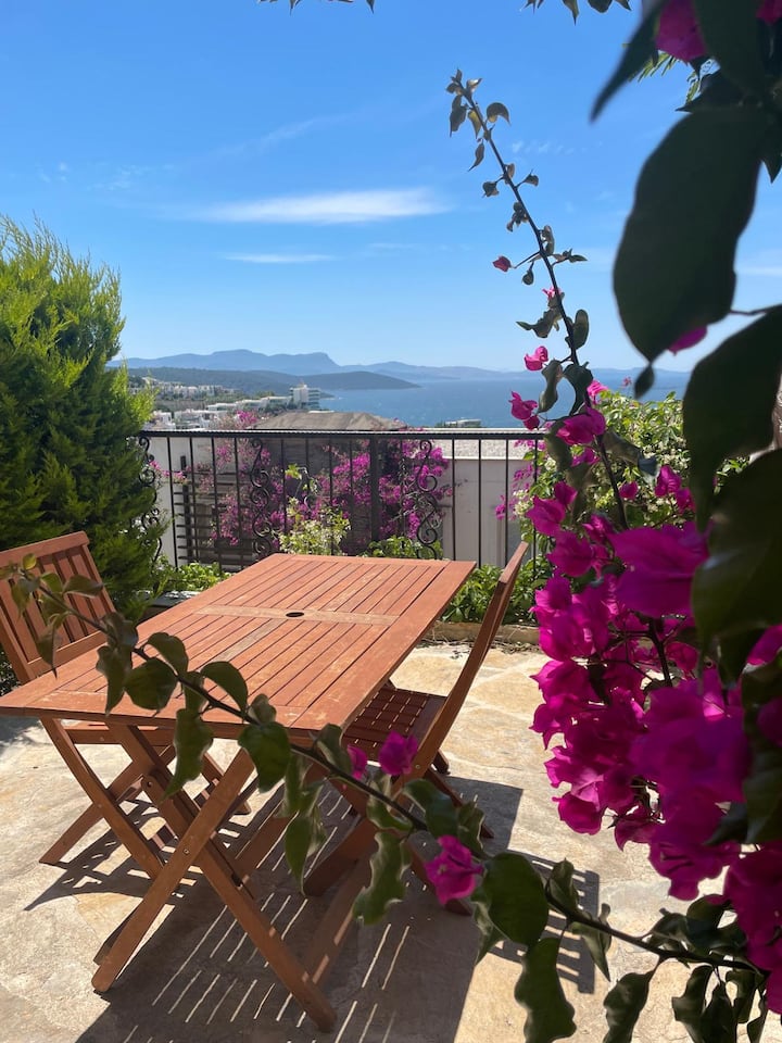 Odüllü Site Regnum Bargylia’da Lüks Tripleks Villa - Güllük