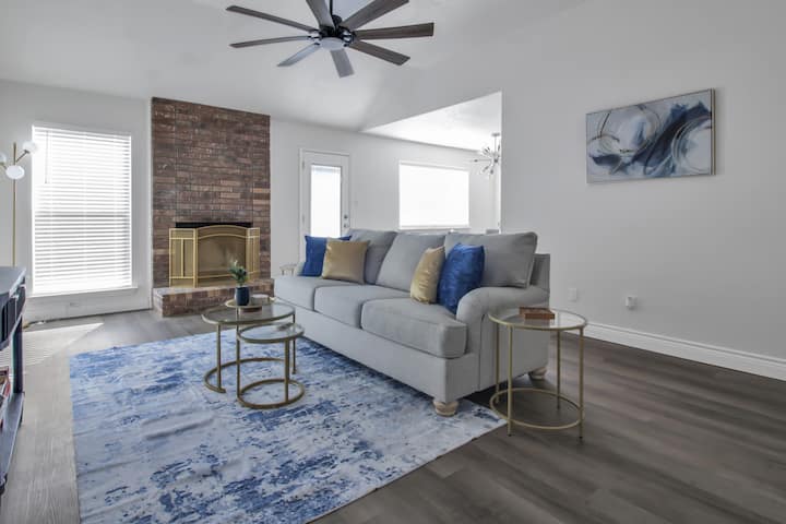 Modern Luxury Home In West Temple | Sleeps 6 - Temple, TX