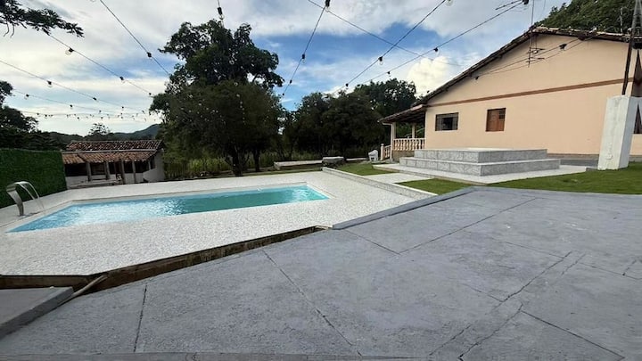Sítio C/ Churrasqueira, Piscina, Spa, Lago, Quadra - Florestal