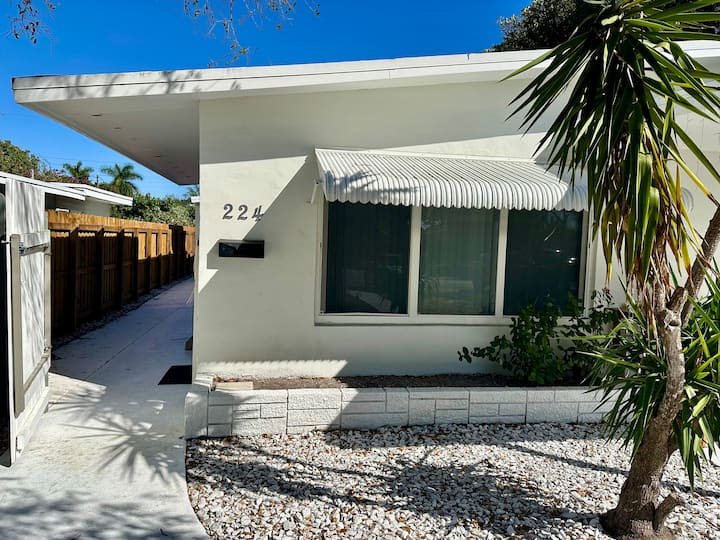 1 Bdrm, Private Yard, E. Of Us-1, Great Location. - Pompano Beach, FL