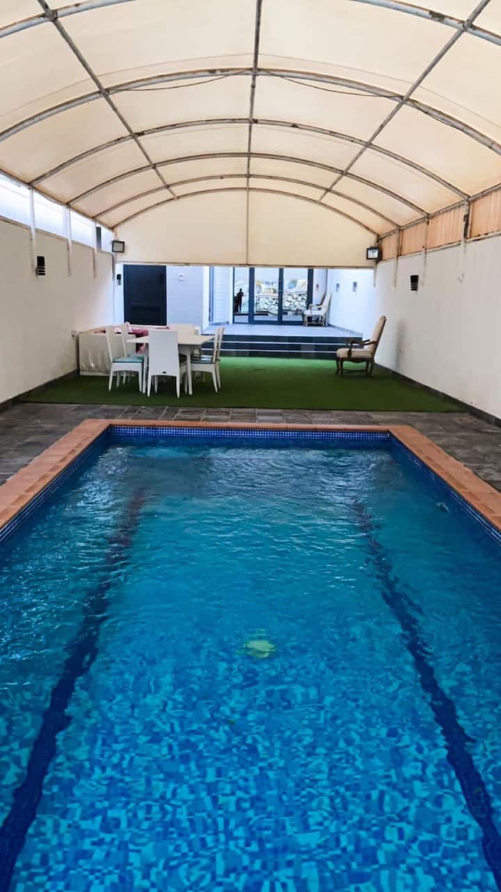 شالية سرايا البحر  مسبح وبحر في امواج - Bahreïn