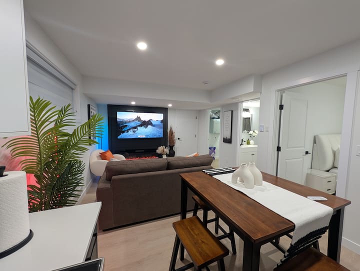 An Exquisite One-bedroom Guest Suite. - Regina