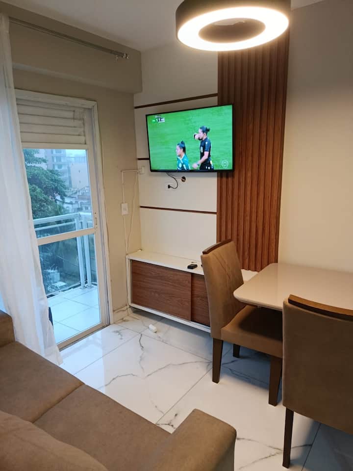 Lindo Apartamento Com Dois Quartos, 350 M Da Praia - Recreio dos Bandeirantes