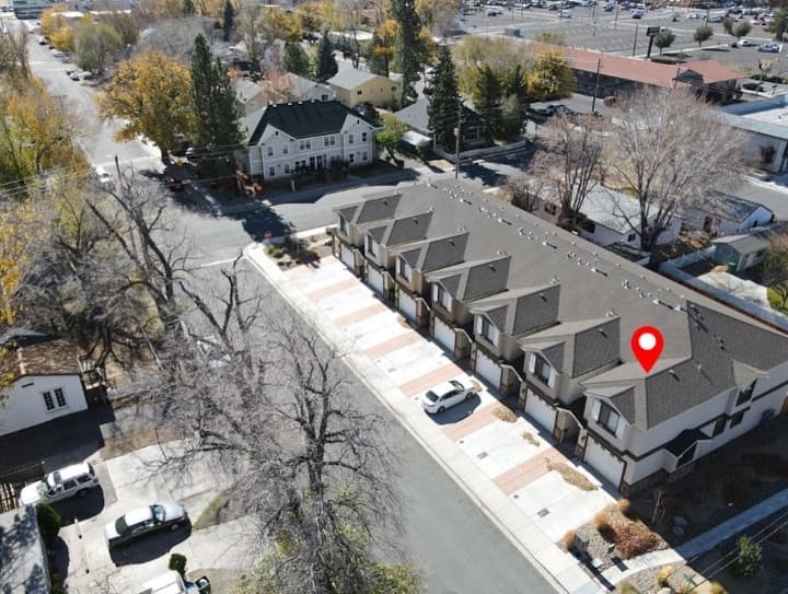 Spacious 3br Townhome Near Downtown & Tahoe - Carson City, NV