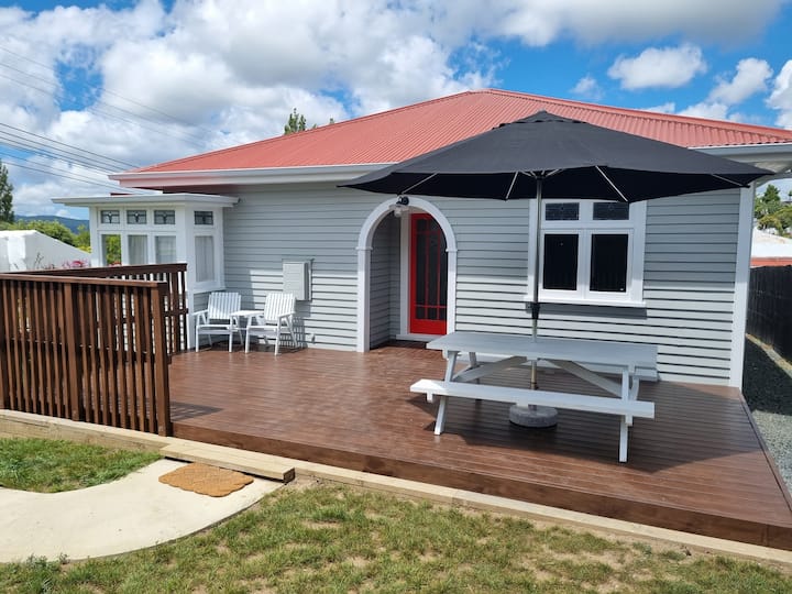Red Door Cottage - Wellsford