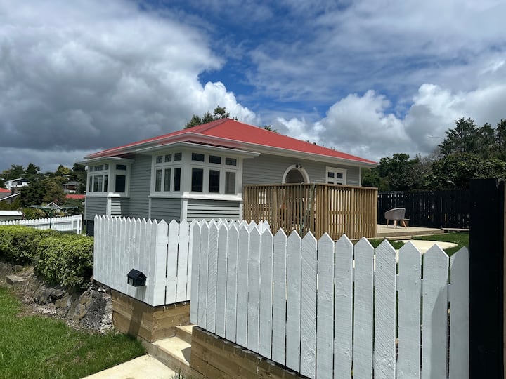 Red Door Cottage - Wellsford