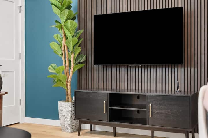 King Suite With Gym + Sauna | Free Parking | Ada - Pittsburgh