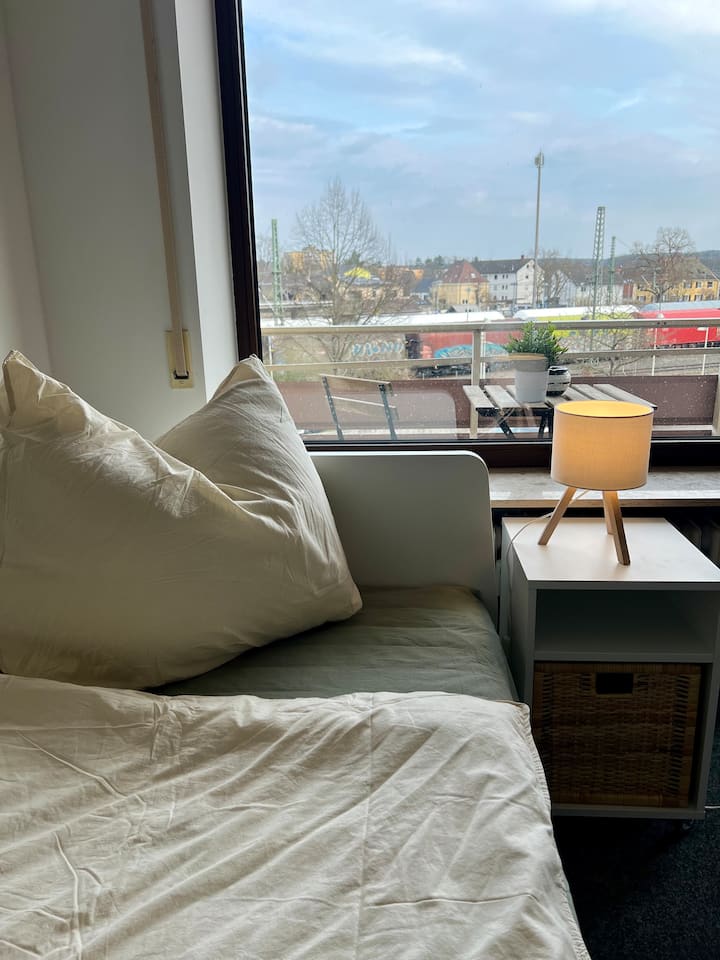 Großzügige, Helle Wohnung In Bahnhofsnähe In Roth - Roth