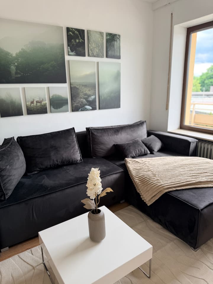 Großzügige, Helle Wohnung In Bahnhofsnähe In Roth - Roth