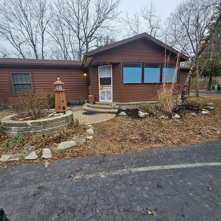 A Piece Of Heaven Cabin 1 - Put-in-Bay, OH