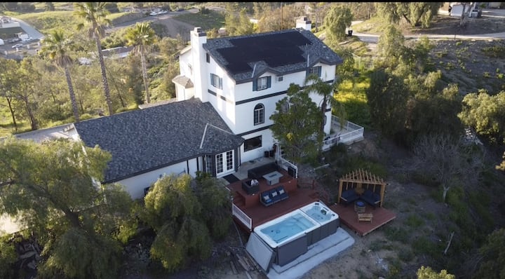 House On A Hill With Forever Views - Lake Elsinore, CA