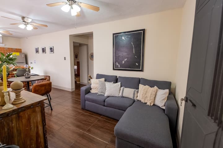 Serene Boutique Apartment | Zone 11 | 5-star Stay - Guatemala City