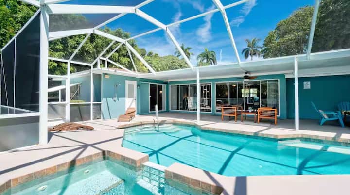 Coastal Bradenton Villa W/ Heated Pool + Spa - Bradenton, FL