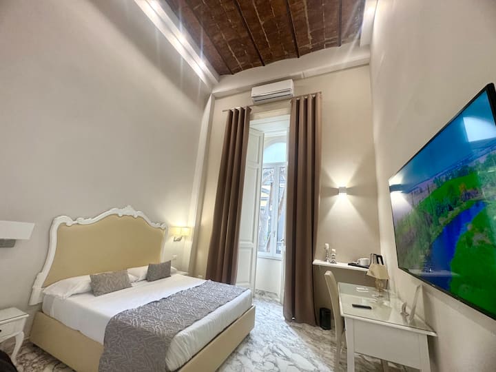 Miluar Luxury B&b - Piazza Vanvitelli - Naples