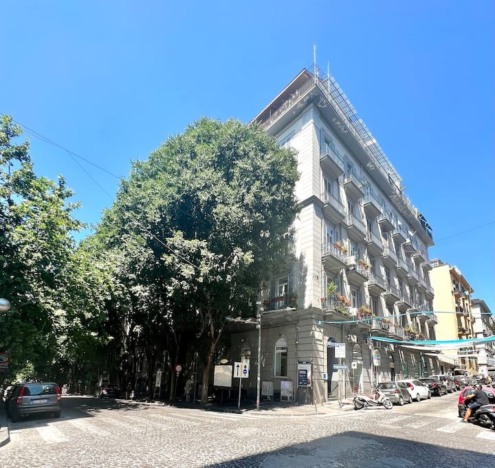 Miluar Luxury B&b - Piazza Vanvitelli - Naples