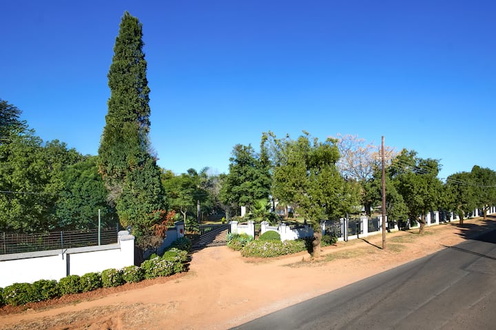 Glen Austin Garden Haven Boutique - Group Suite - Tembisa
