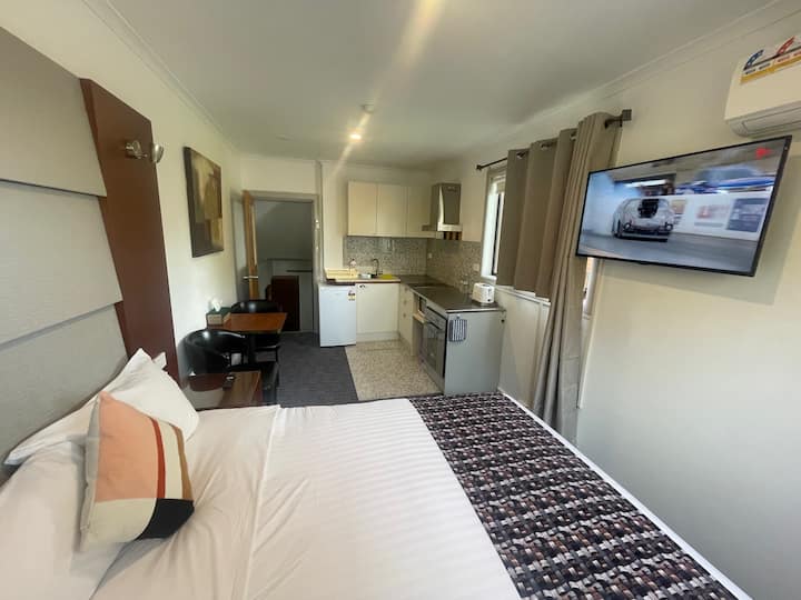 Studio Room 1 Ideal For Long Or Short Stays - Burnie