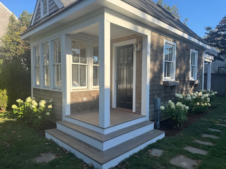 Humpty Dumpty - Charming Historic District Cottage - Nantucket, MA