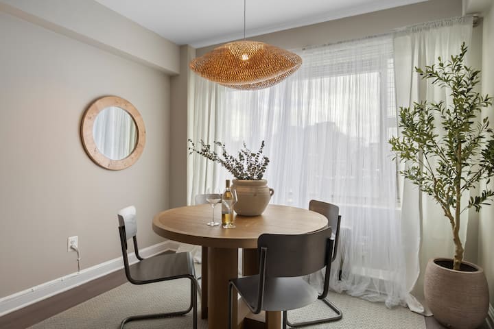 Airy King 1br W/ Queen Sleeper And Free Parking - Arlington, VA