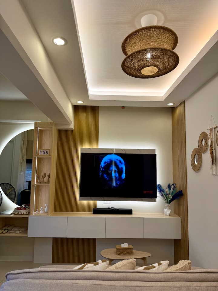 Coralea - Luxury Oceanview Condo, Royal Oceancrest - Philippines