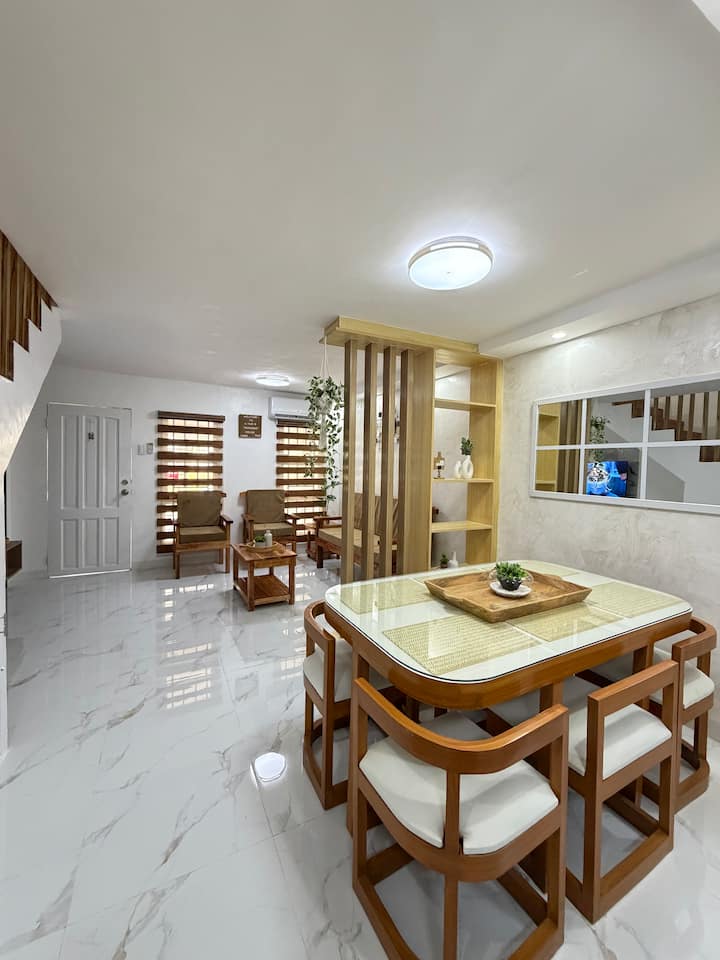 3br Cozy Transient House Near Clark - Angeles