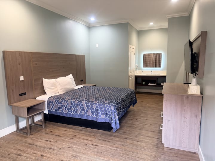 Crestridge Inn | Private Room - Intuit, Sofi, Lax - Inglewood, CA