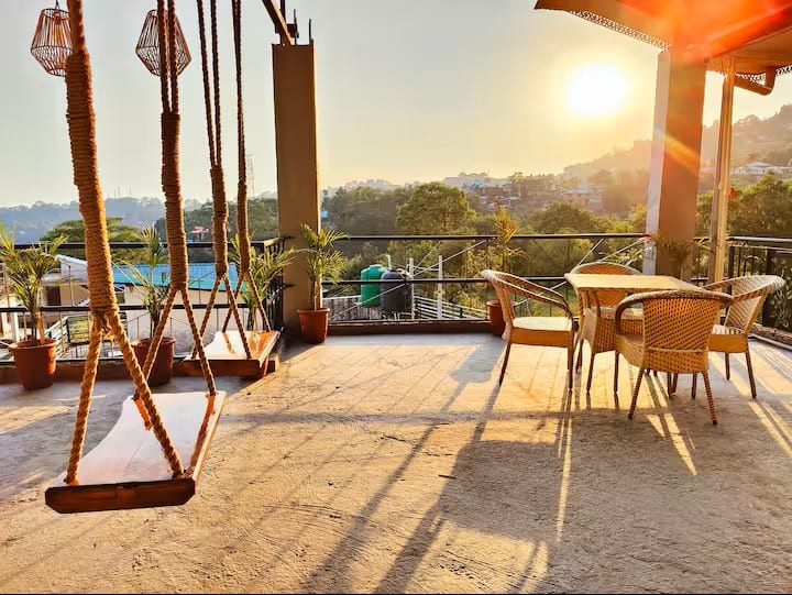 Boutique Stay #2, 360° Valley Views| Rooftop & B/f - ダラムシャーラー