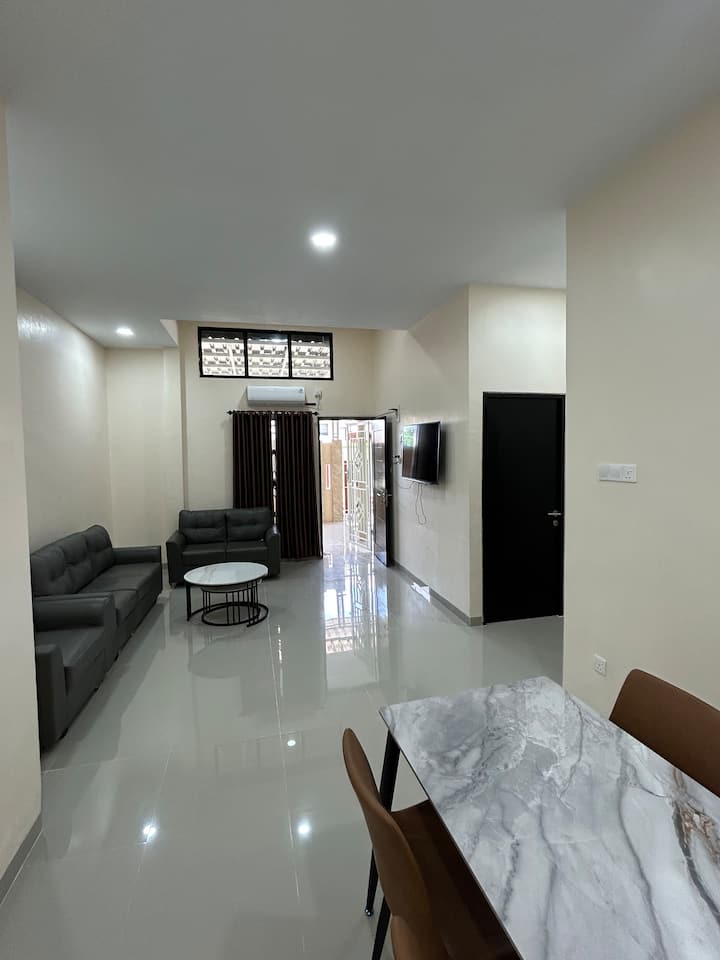 Livi Guest House B9 - Batu Aji