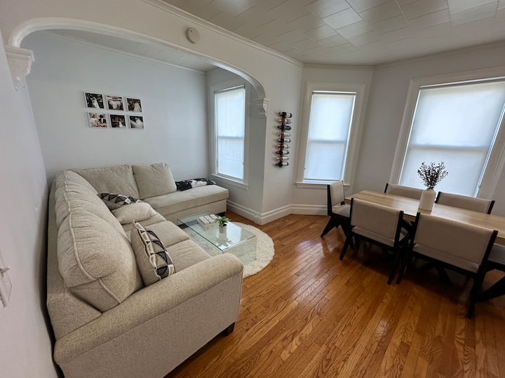 7 Min From Metlife 2br W/ Hot Tub, Grill & Huge Tv - Paterson, NJ