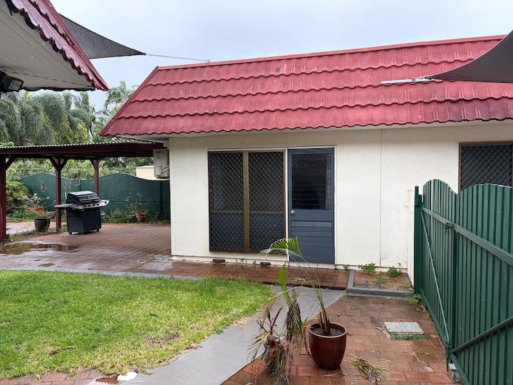Granny Flat Close To Royal Darwin Hospital - Darwin