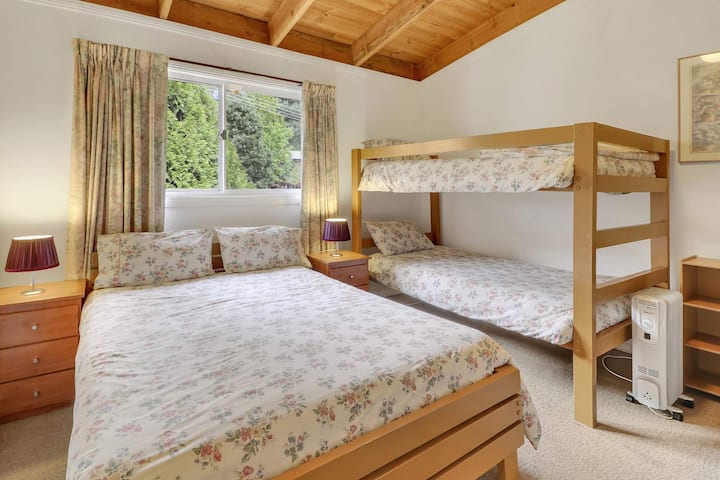 Room In Shared Accommodation At Mt Buller's Base - Mount Buller