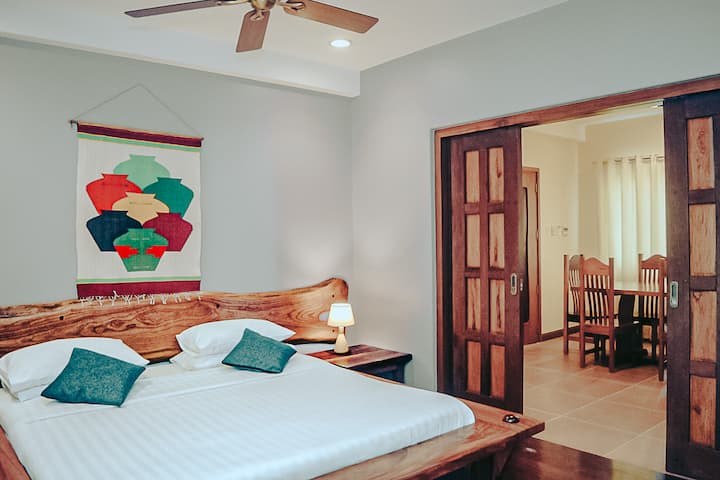 2br Presidential Suite With Jacuzzi | Coron - Coron